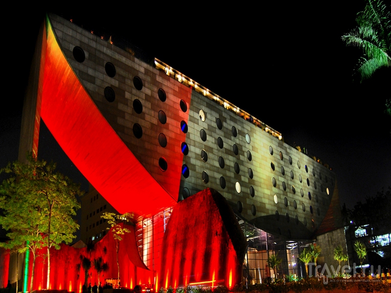 Отель Unique: панорамные перспективы Сан-Паулу / Travel.ru / Чудеса света